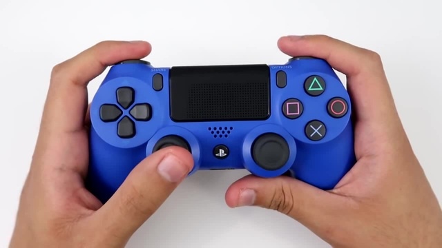 Me pressing buttons on a ps4 controller for 10 minutes and 13 seconds ...