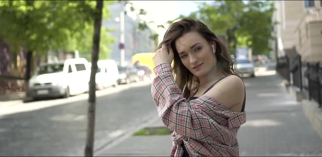 Она немного..... - Coub