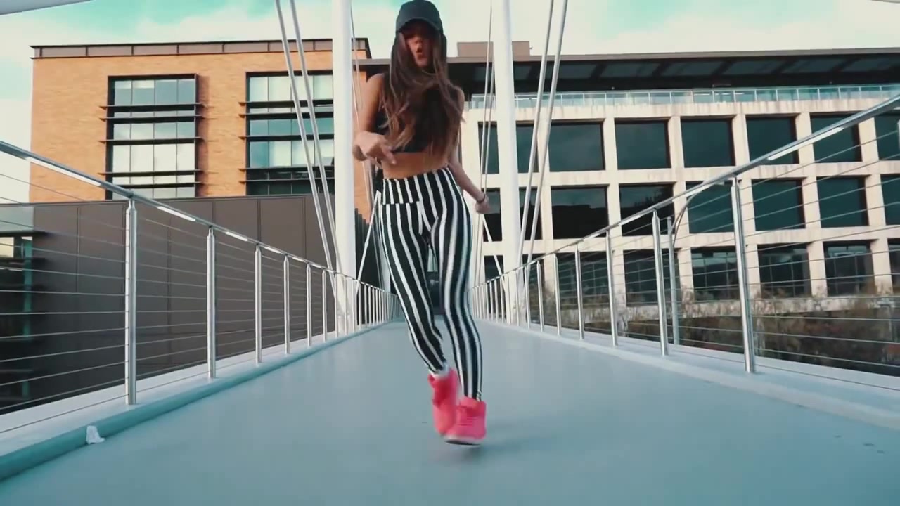 Shuffle Shuffle Shuffle - Coub