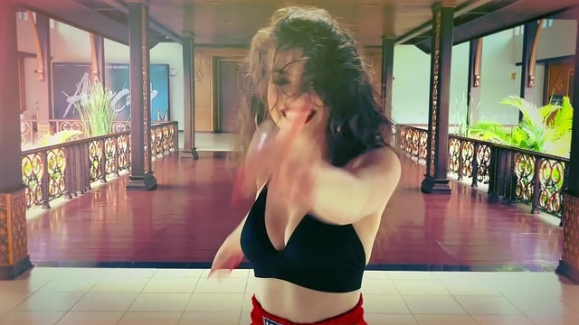 𝐬𝐮𝐥𝐭𝐫𝐲 𝐬𝐮𝐦𝐦𝐞𝐫 𝐝𝐚𝐧𝐜𝐞𝐬 - Coub