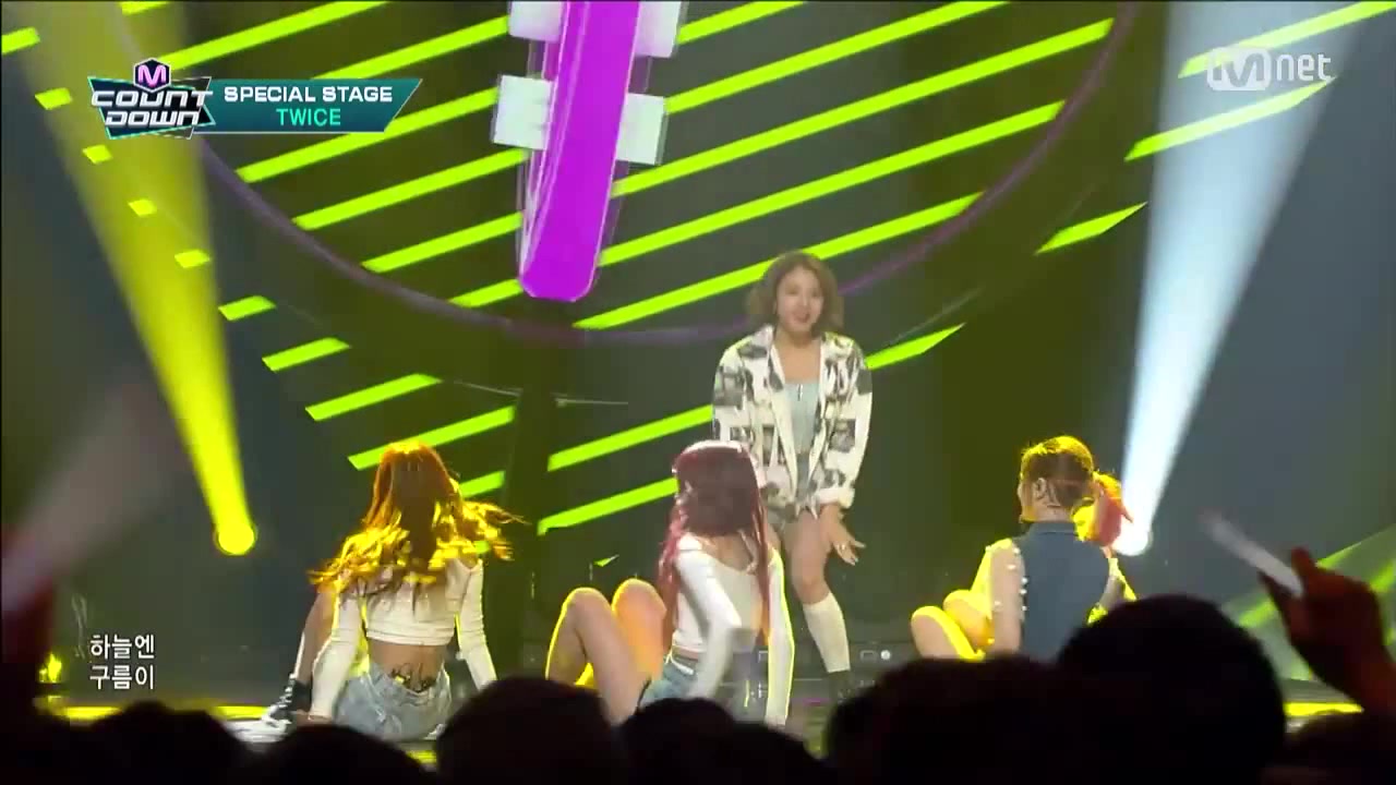 TWICE(트와이스) - Candy Boy(Special Stage) M COUNTDOWN 160107 EP.455 - Coub