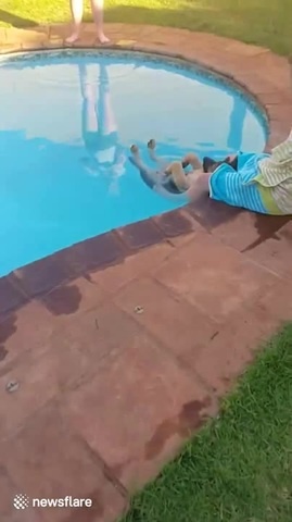 Chill in the pool (song: Alluniar - Romantic) - Coub