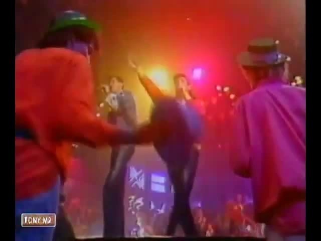 MC Micker & DJ Sven - Holiday Rap Top Pops - Coub