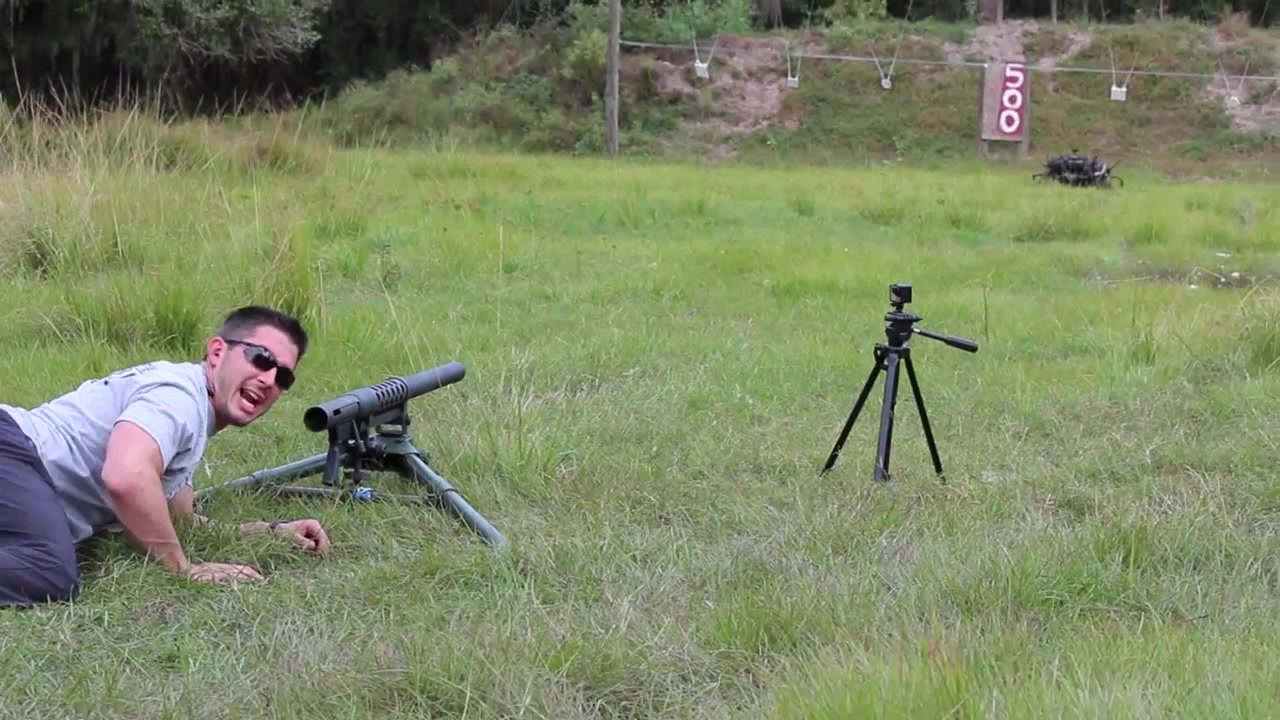 Cannon 20mm -Vs.- Engine - Coub