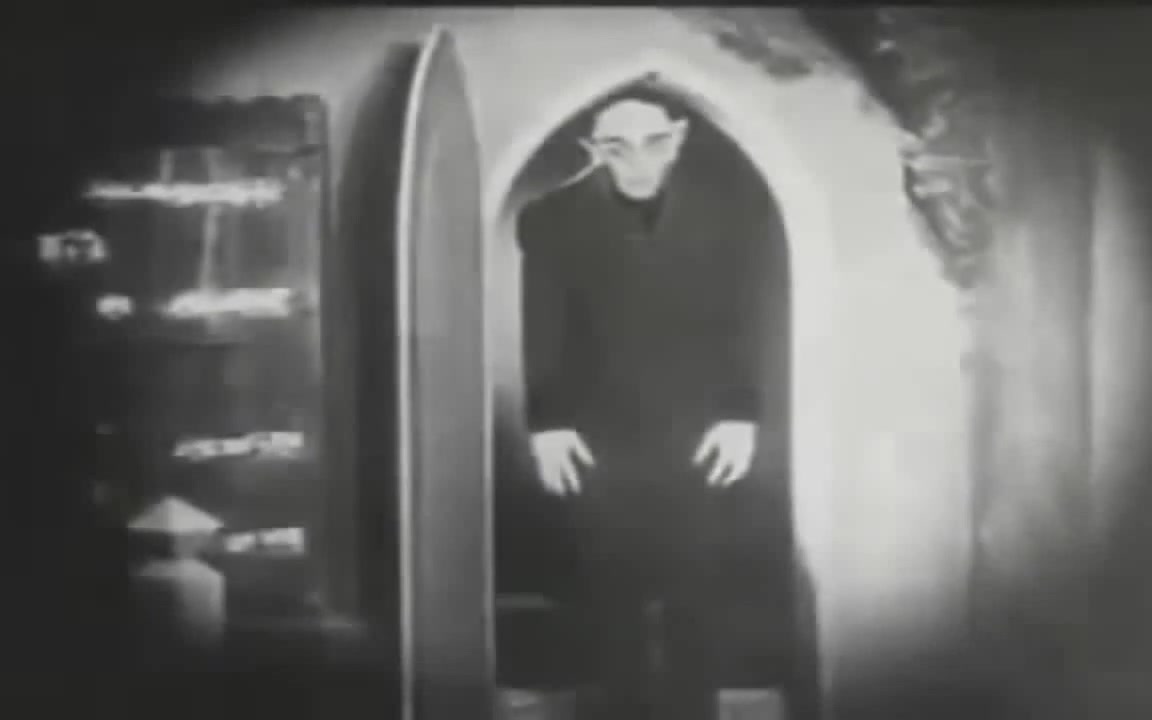 Nosferatu Spooky Door Scene (1922) - Coub