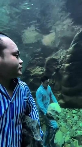 Under Water Walk - Coub