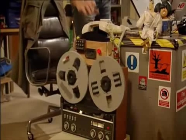 The IT Crowd - Hello IT Machine - Coub