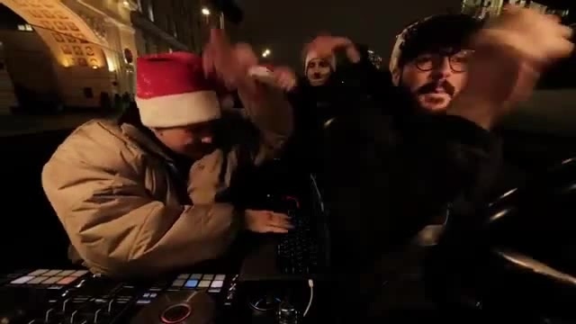 Big City X-mas Vibe - Coub