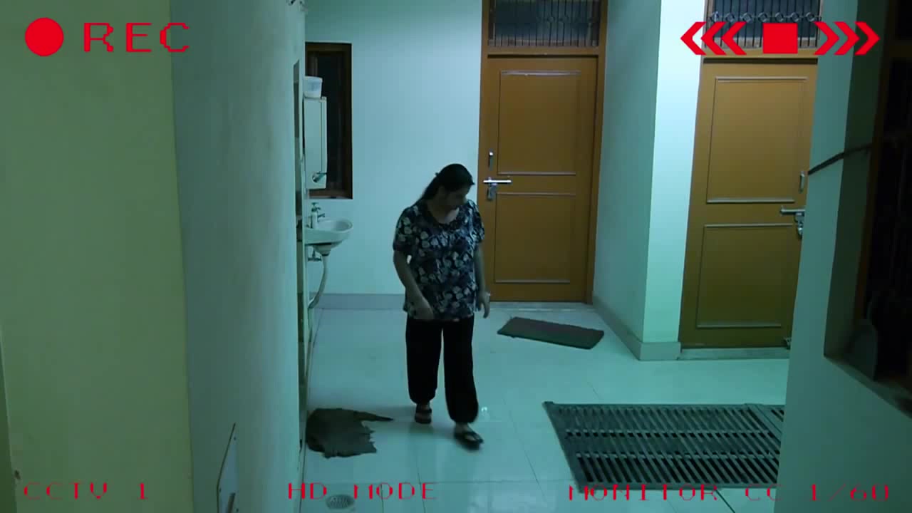 Top 5 Scary Ghost Attack Footage Caught On Tape 2016 - Coub