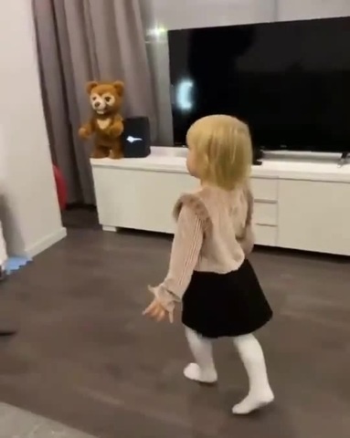 Vasilisa's flexing - Coub