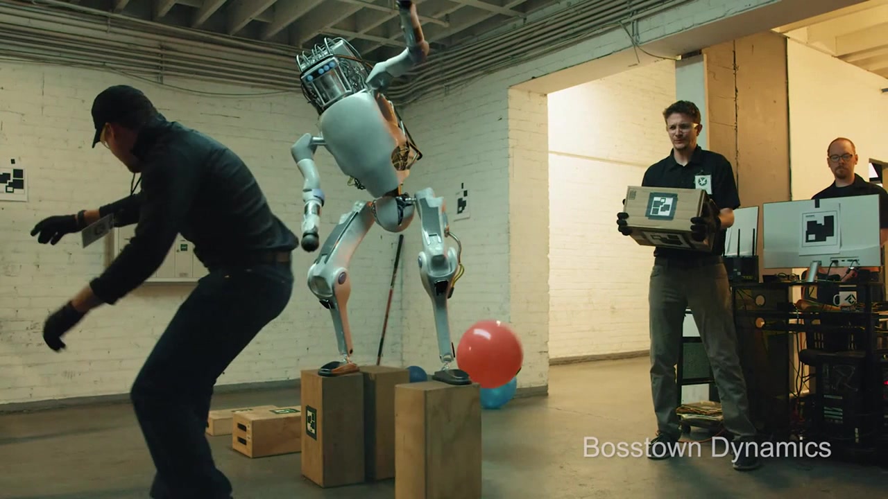 Boston Dynamics: New Robots Now Fight Back [Boston Dynamics Parody] - Coub