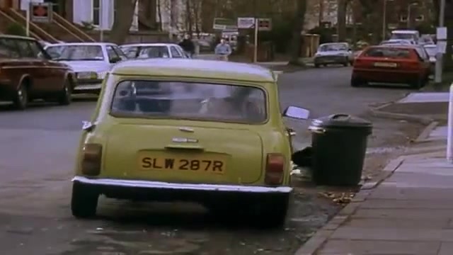Mr Bean - Getting up late for the dentist - Coub