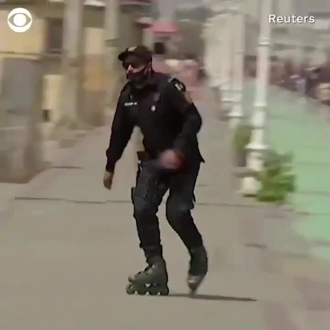 Roller-skating police - Coub
