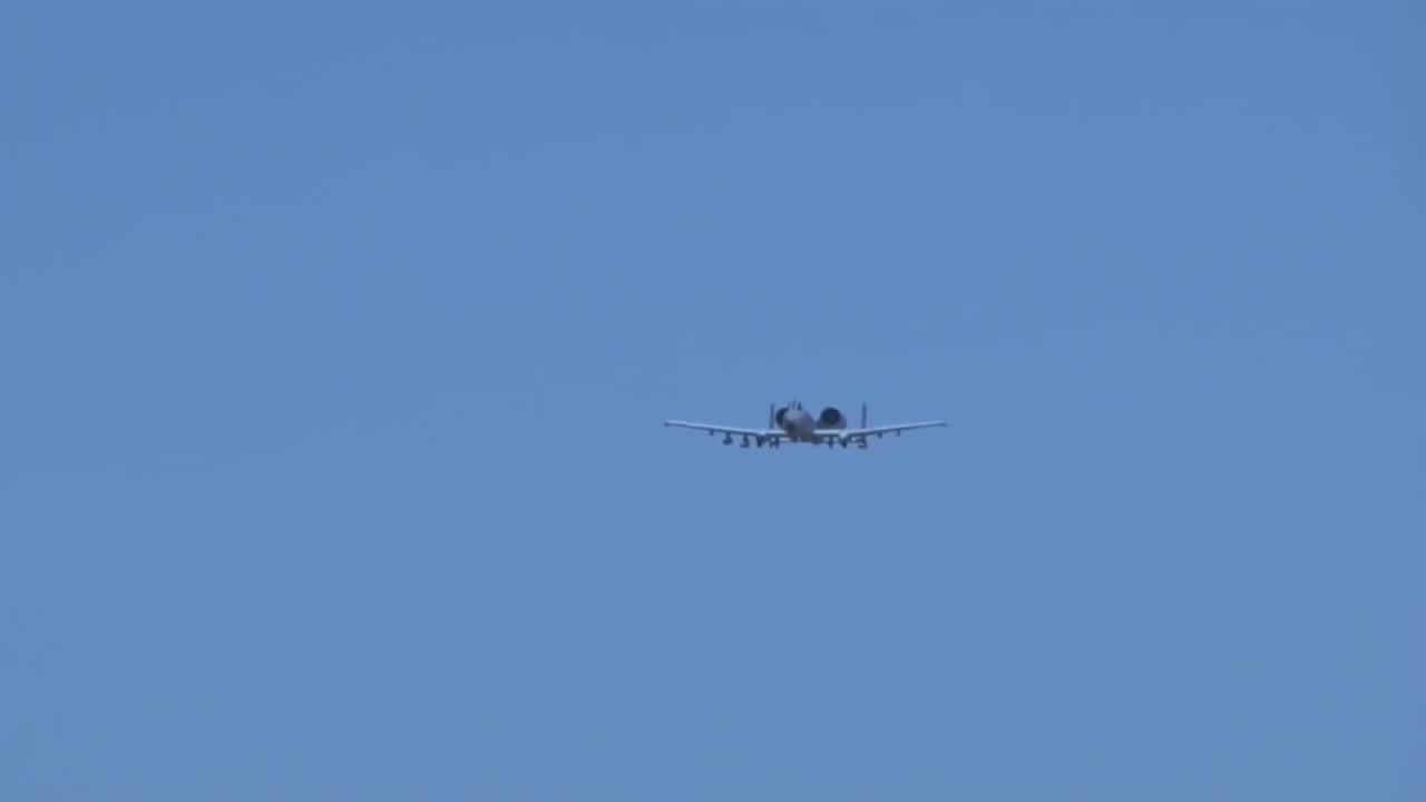 A-10 Warthogs Conduct Awesome BRRRT Strafing Gun Runs With Their ...