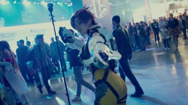 COMICCON EPIC SLOW MOTION COSPLAY ИГРОМИР - Coub