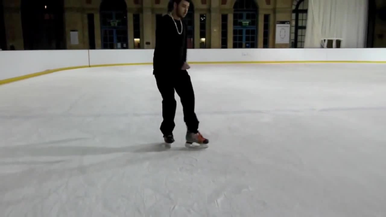 Learn How To Do The Grapevine Freestyle Ice Skating Footwork Trick In ...