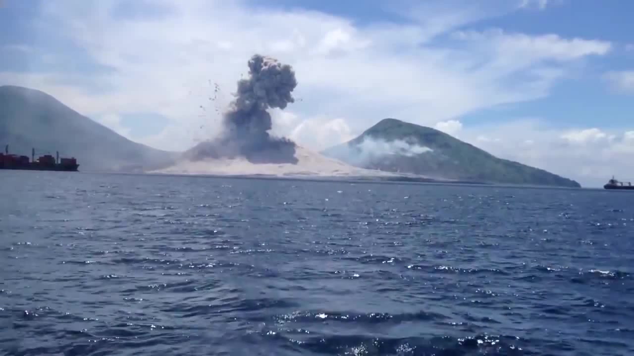 Volcano Eruption in Papua New Guinea Shockwave - Coub