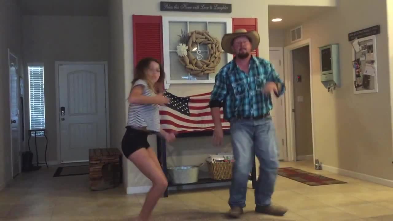 Watch Me ( Whip/Nae Nae) Father and Daughter - Coub