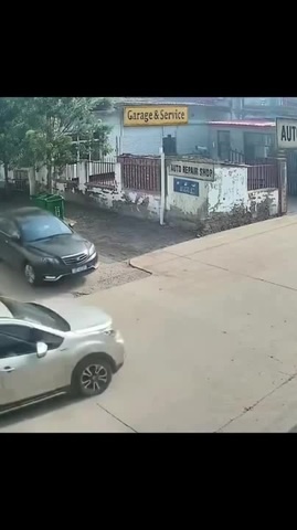 Smoothest Accident ever😂 - Coub