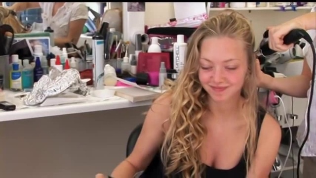 Mamma Mia ! - Behind the Scenes with Amanda Seyfried - Coub