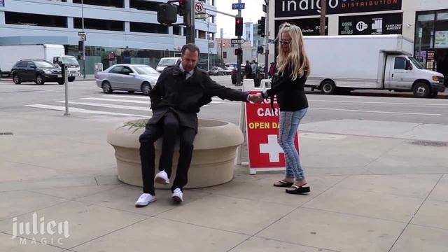 TOP HALLOWEEN PRANKS 2020🔥🔥-Julien Magic - Coub