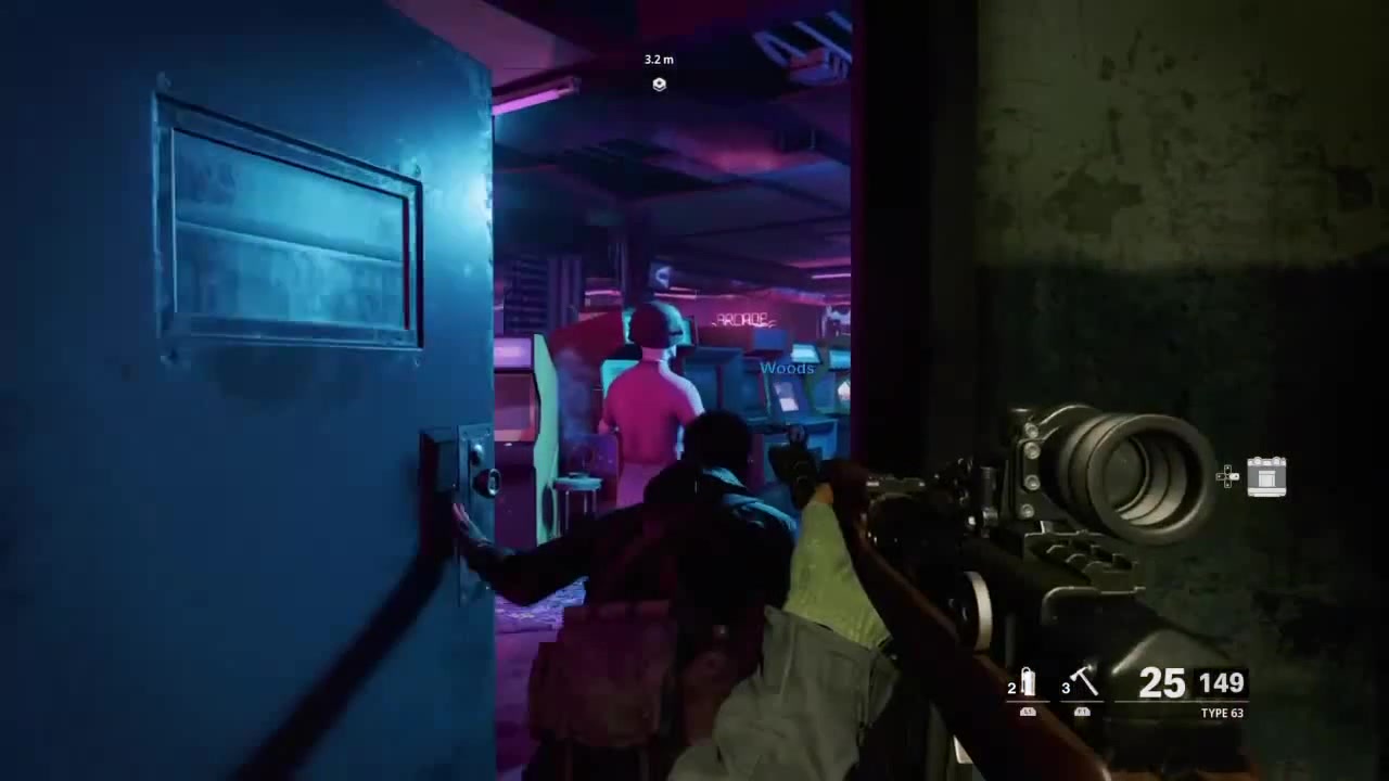 Woods attacks mannequin - Cold War - Coub