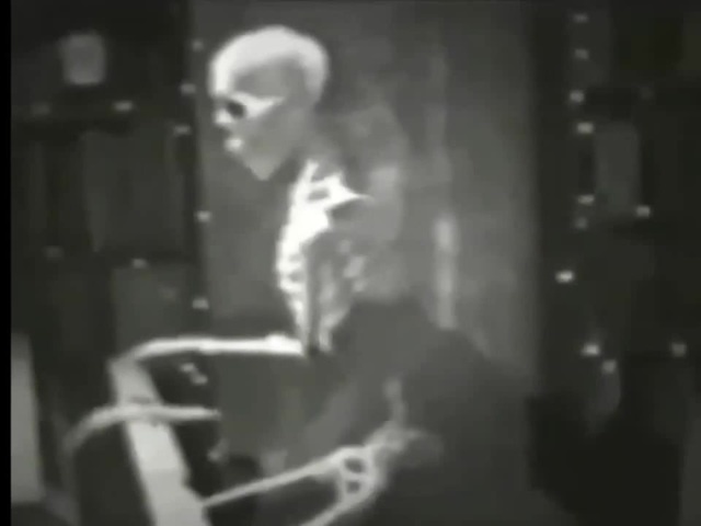 Skeleton plays Sound of the South - Coub