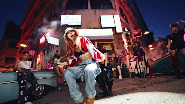 Lisa felt the atmosphere of San Andreas 😎 - Coub