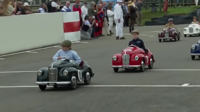 Kids battle for World's cutest race at Goodwood Revival - Coub