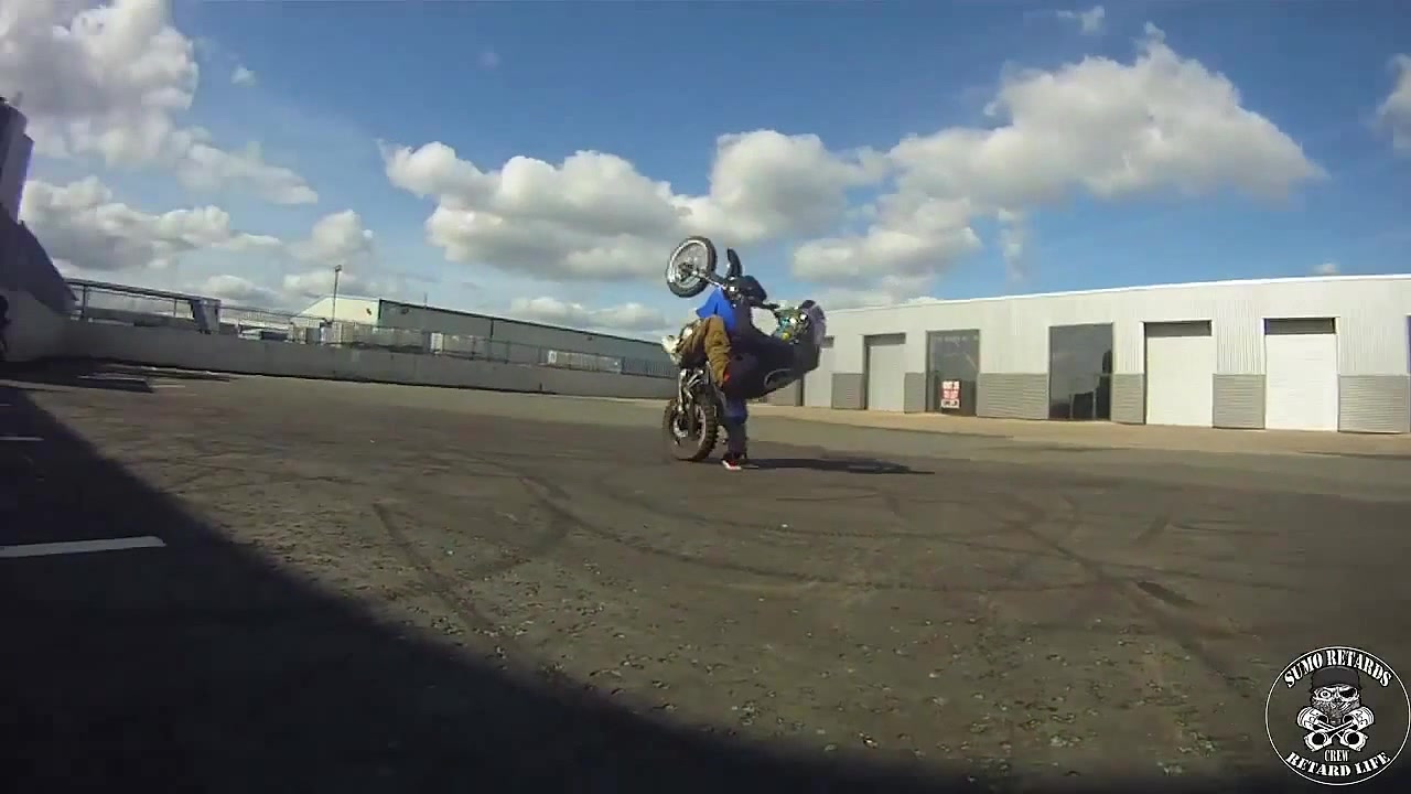 [Smokey & Dangermouse] Supermoto Happy Fun Time [XT125X] {SLR650} - Coub