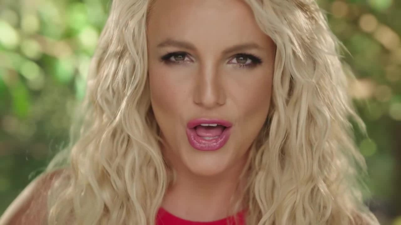 Hit me baby one more time/14807014 Ooh La La - Coub