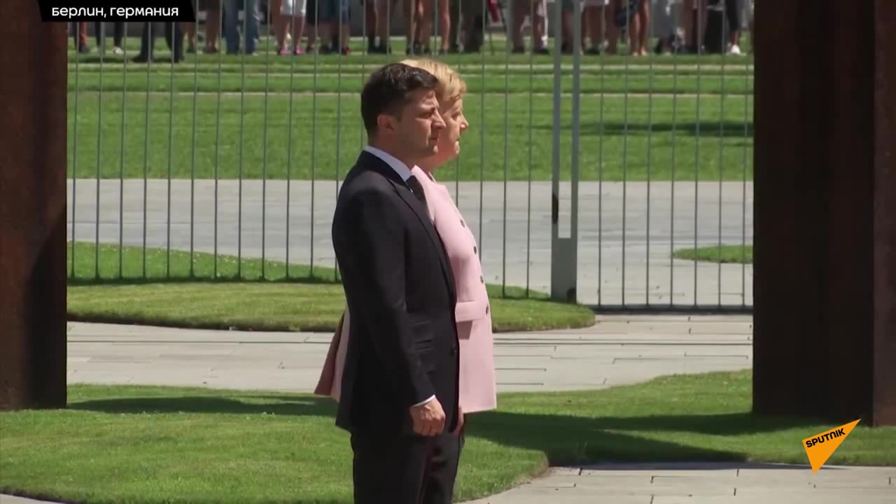 Angela Merkel Push The Tempo - Coub