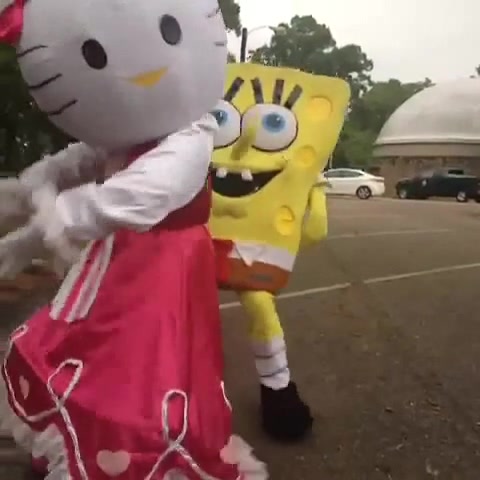 HELLO KITTY TWERKING - Coub