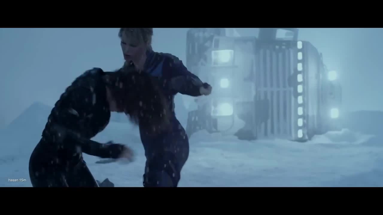 Resident Evil: Retribution - Alice vs Jill Valentine (2012) part4 - Coub