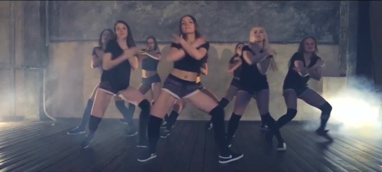 ZamesStudio - Reggaeton team "FLOW" - Coub