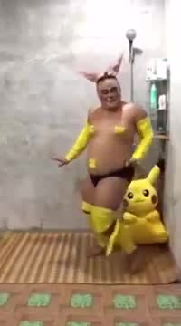 when my friends try to be cute - Coub