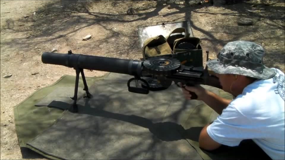 Lewis Light Machine Gun - Coub