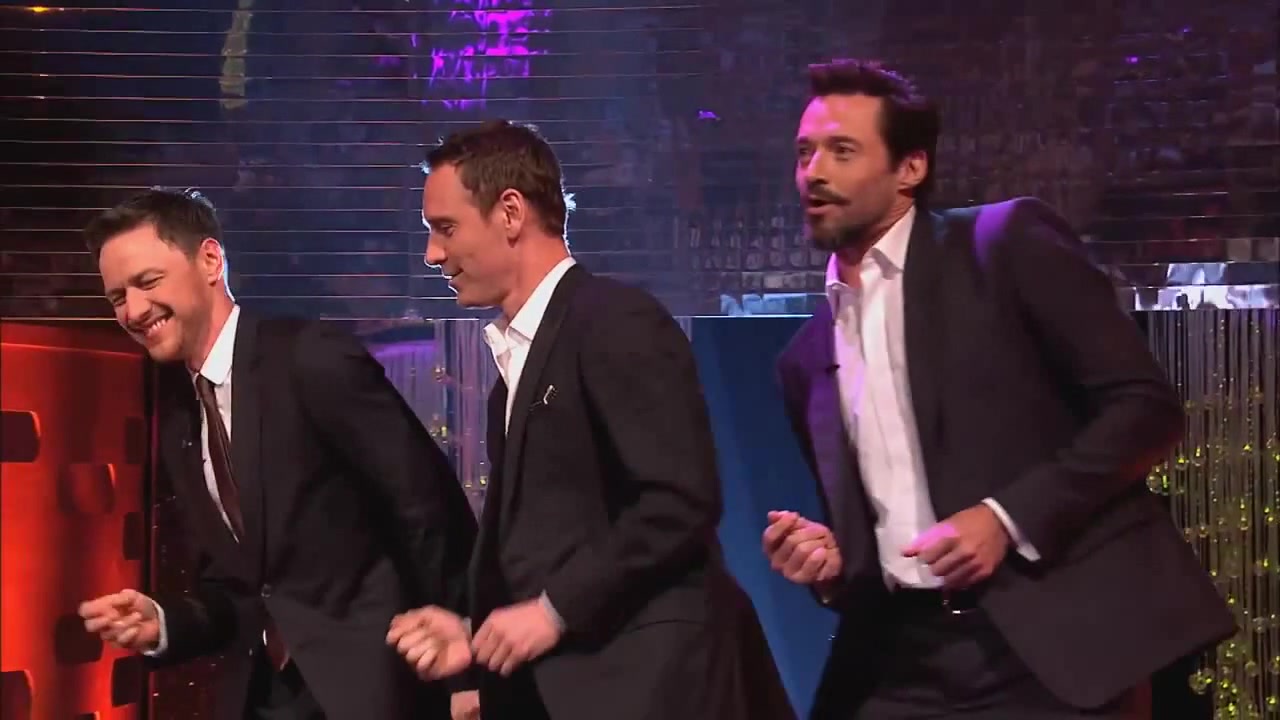 Charles Xavier, Magneto & Wolverine dance to «Blurred Lines» #IRL - Coub