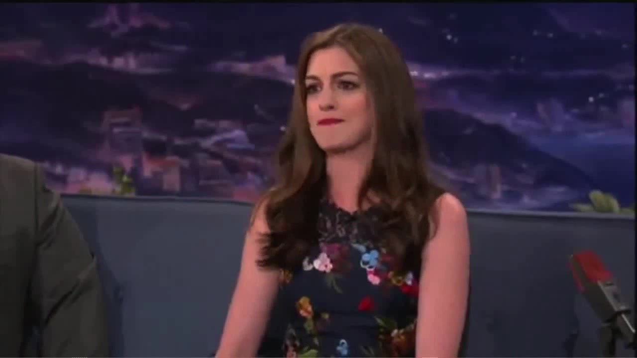 Anne Hathaway 'Paparazzi Rap' - Benji Boko REMIX - Coub