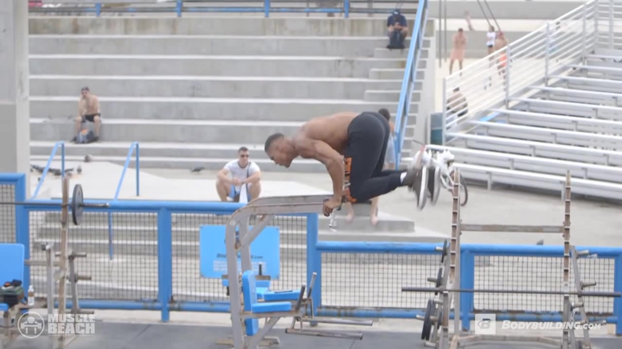 6'9" ft Tall Bodybuilder Muscle Beach Workout - Coub