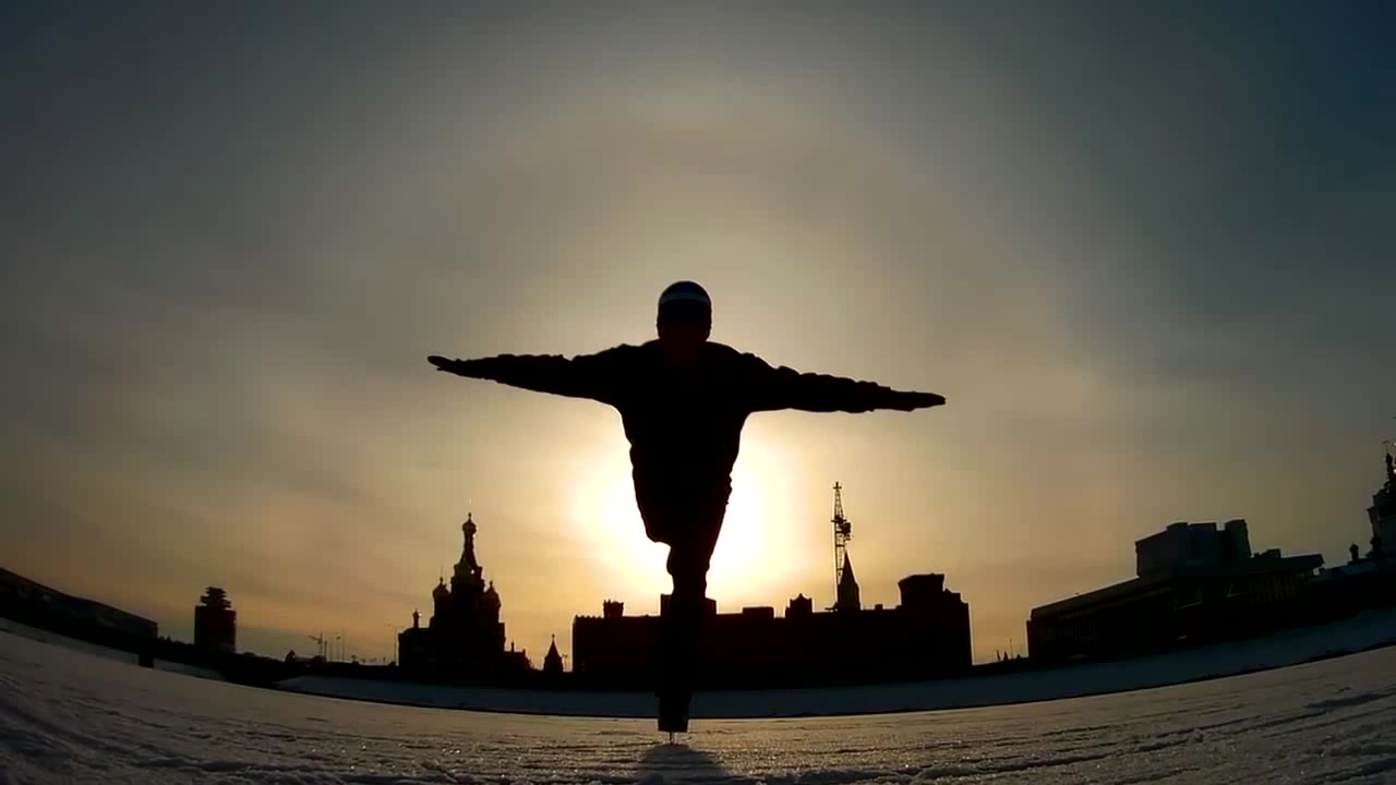Epic figure skating sky - Coub