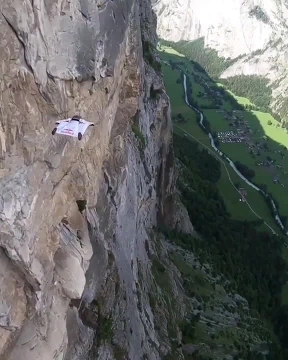 Russian wingsuit flying - Coub