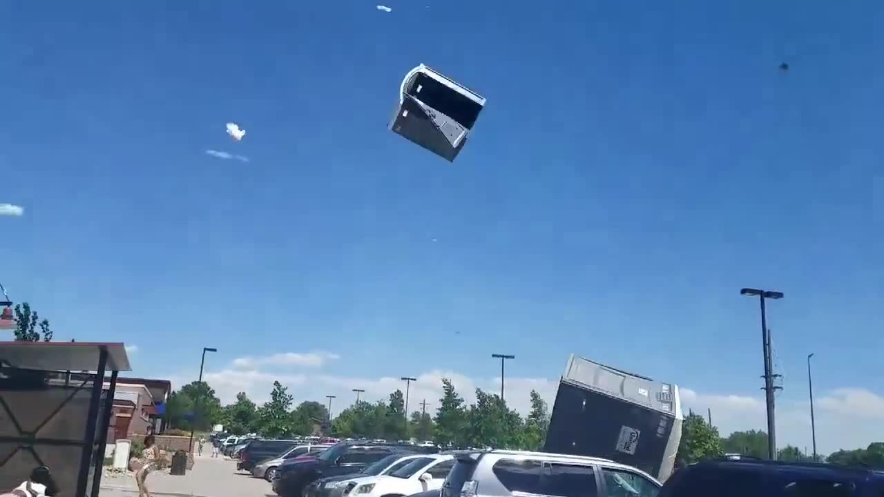 Flying Toilets - Coub