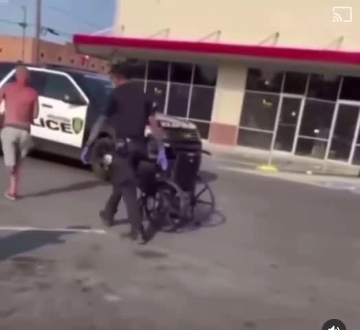 Man runs away from cops on with 1 leg 😂 - Coub