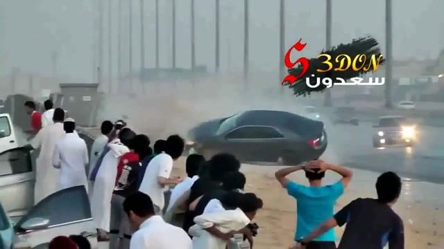 Spectacular Crash During Saudi Drift 2012 HD | Arab Drift Accident ...