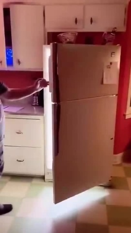 Дверь в иной мир Door to another world - Coub