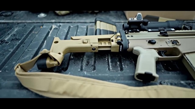 Running and Gunning with a FNH Scar 17 - Coub