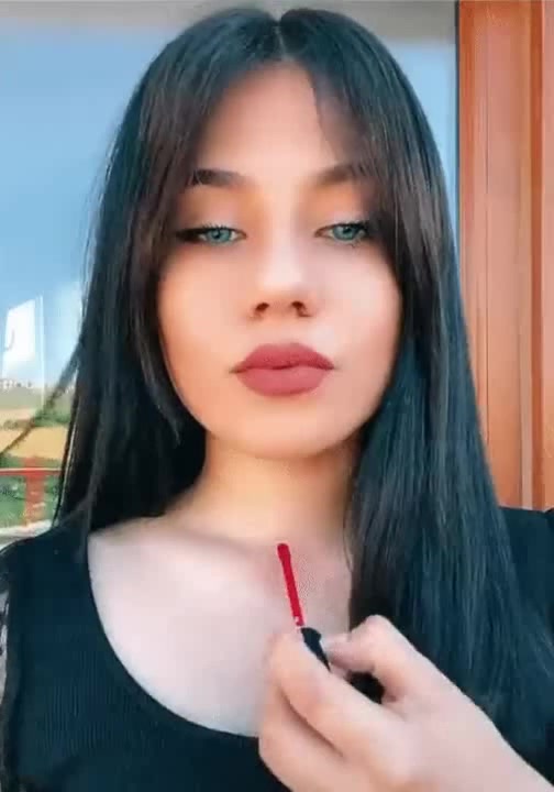 Yes, she does - Coub