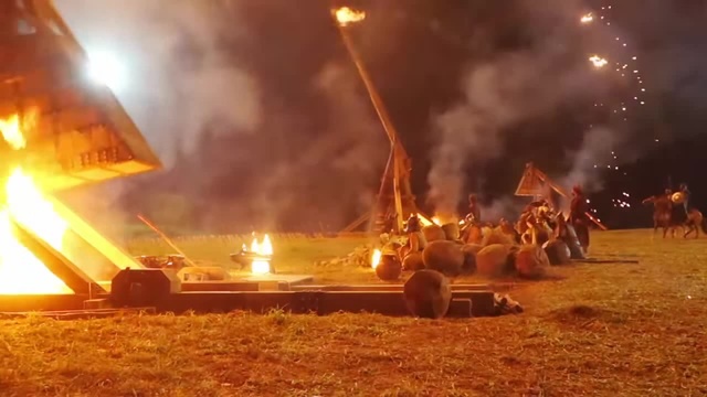 Trebuchets and Fire (Aia - Corvus Corax) - Coub
