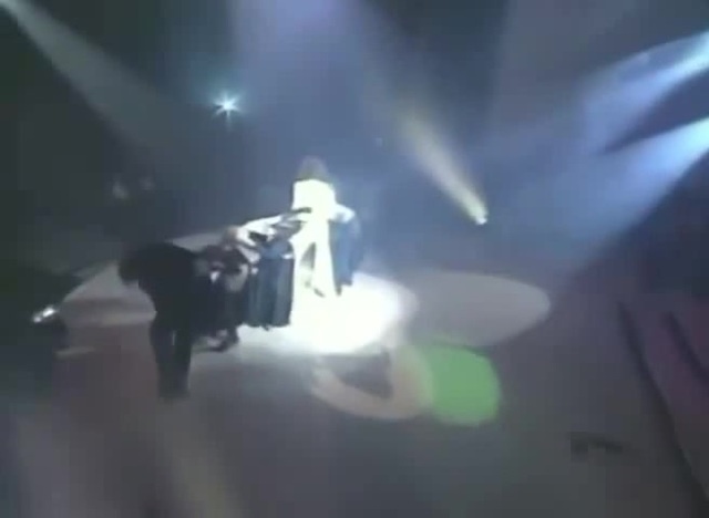 hammer smashed leontev - Coub